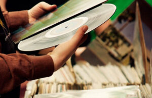 How to Grade Vinyl Records & What Vinyl Condition Grades Mean