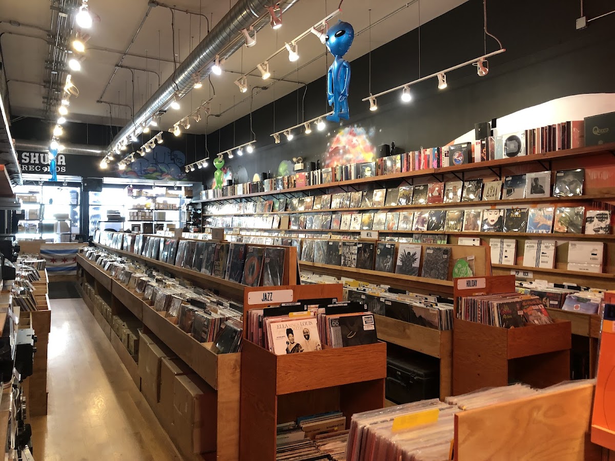 Shuga Records | Record Store in Chicago, IL 60622, US